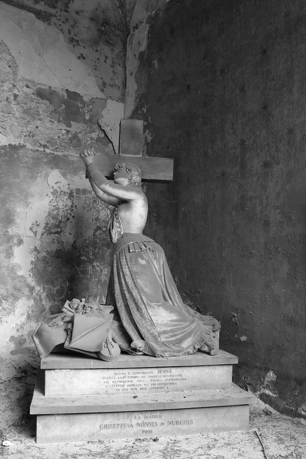 Jenny e Amina Nurchis, un esempio di audacia e di emancipazione femminile – Storie di cimiteri